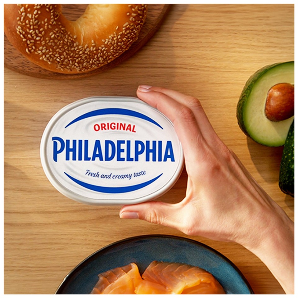 Philadelphia Original Soft Cream Cheese 165g - Morrisons Online ...
