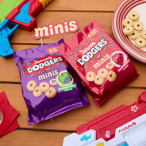 Jammie Dodgers Minis Raspberry Biscuits Multipack 6 Packs - Morrisons ...