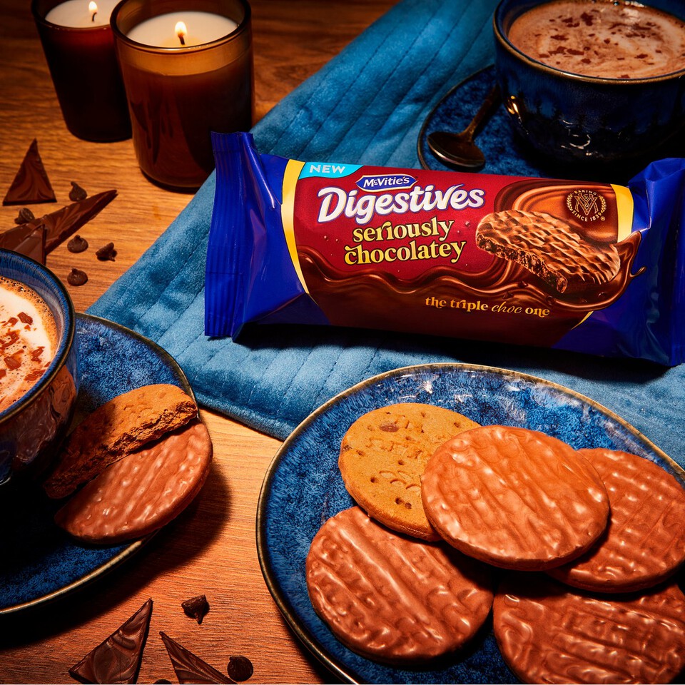 McVitie's Seriously Chocolatey Chocolate Digestives Biscuits ...