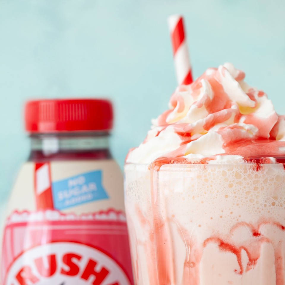 Crusha No Added Sugar Strawberry Flavour Milkshake Mix 500ml ...