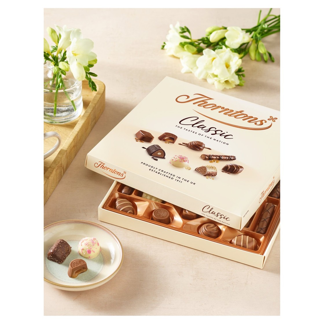 Thorntons Classic Milk, Dark, White Medium Chocolate Gift Box ...