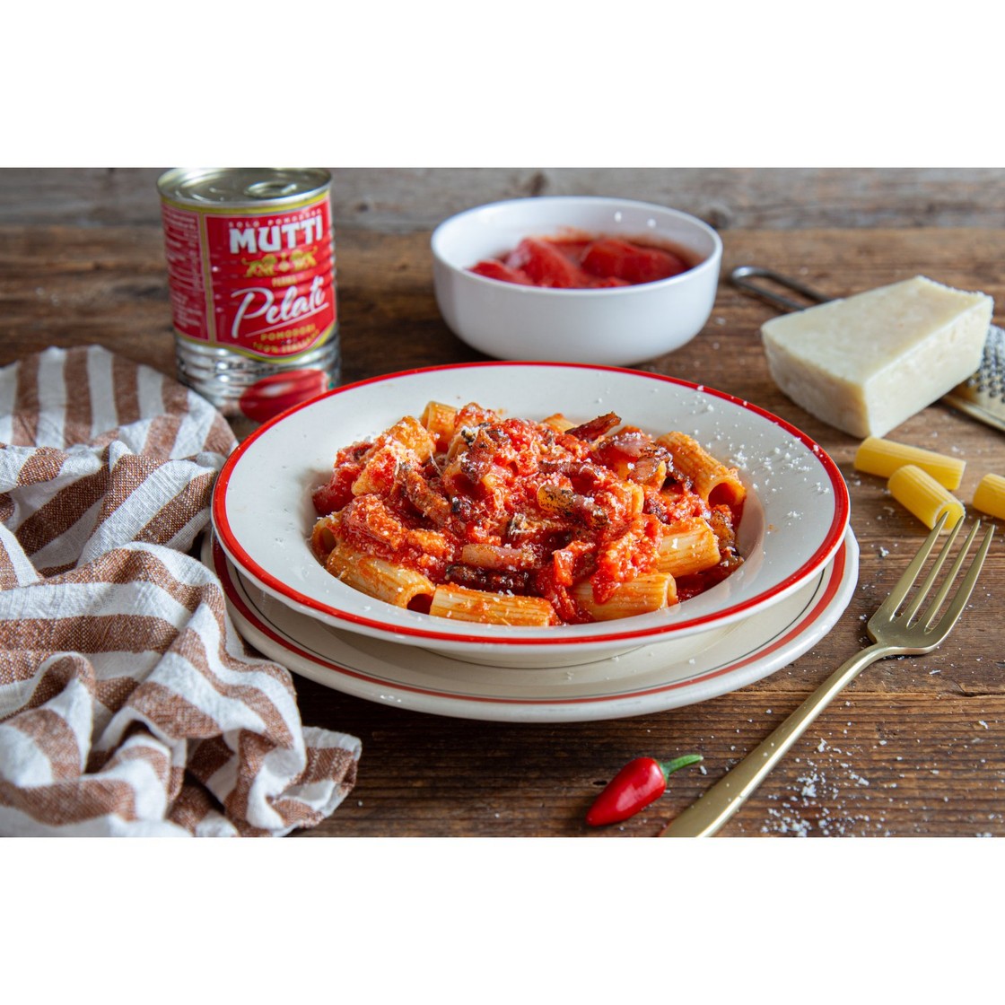Mutti Peeled Whole Plum Tomatoes 400g - Morrisons Online Groceries & Offers