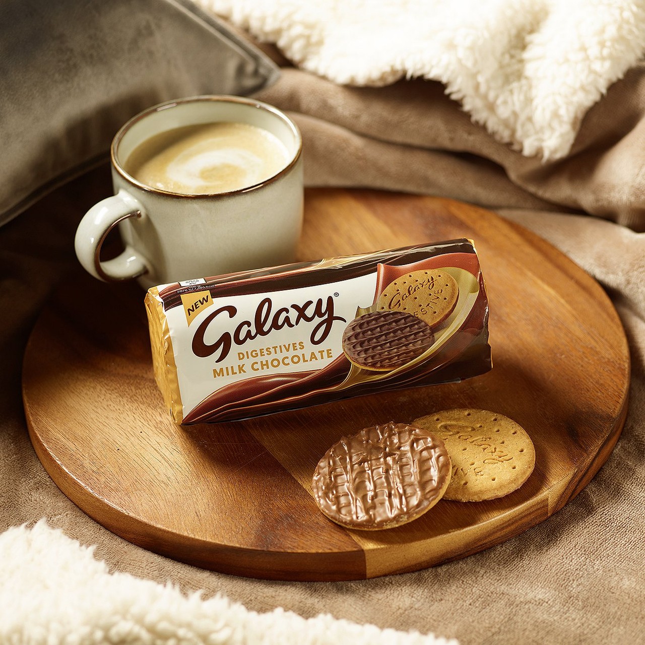 Galaxy Milk Chocolate Digestive Biscuits - Morrisons Online Groceries ...