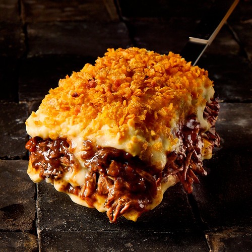 La Famiglia Rana Slow Cooked Braised Beef Lasagne - Morrisons Online ...