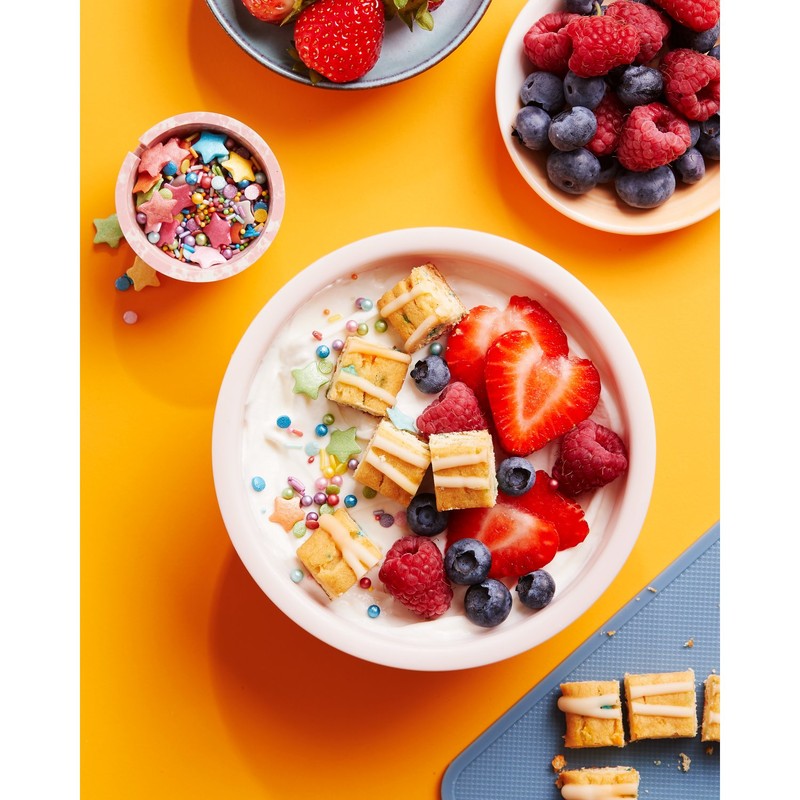 Fibre One Snack Bars Birthday Cake Squares Snack Bars - Morrisons ...