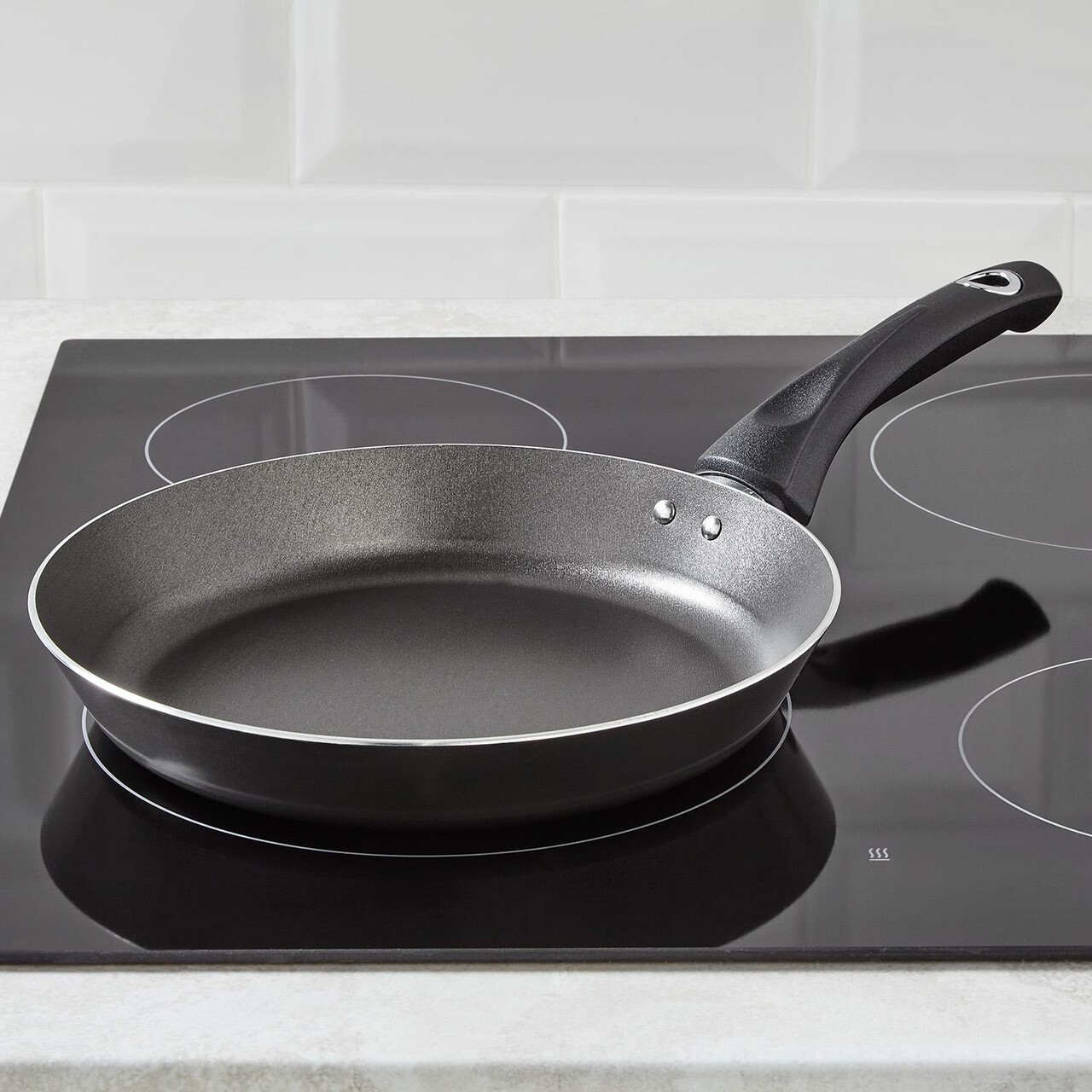 Morrisons 24 cm Fry Pan - Morrisons Online Groceries & Offers