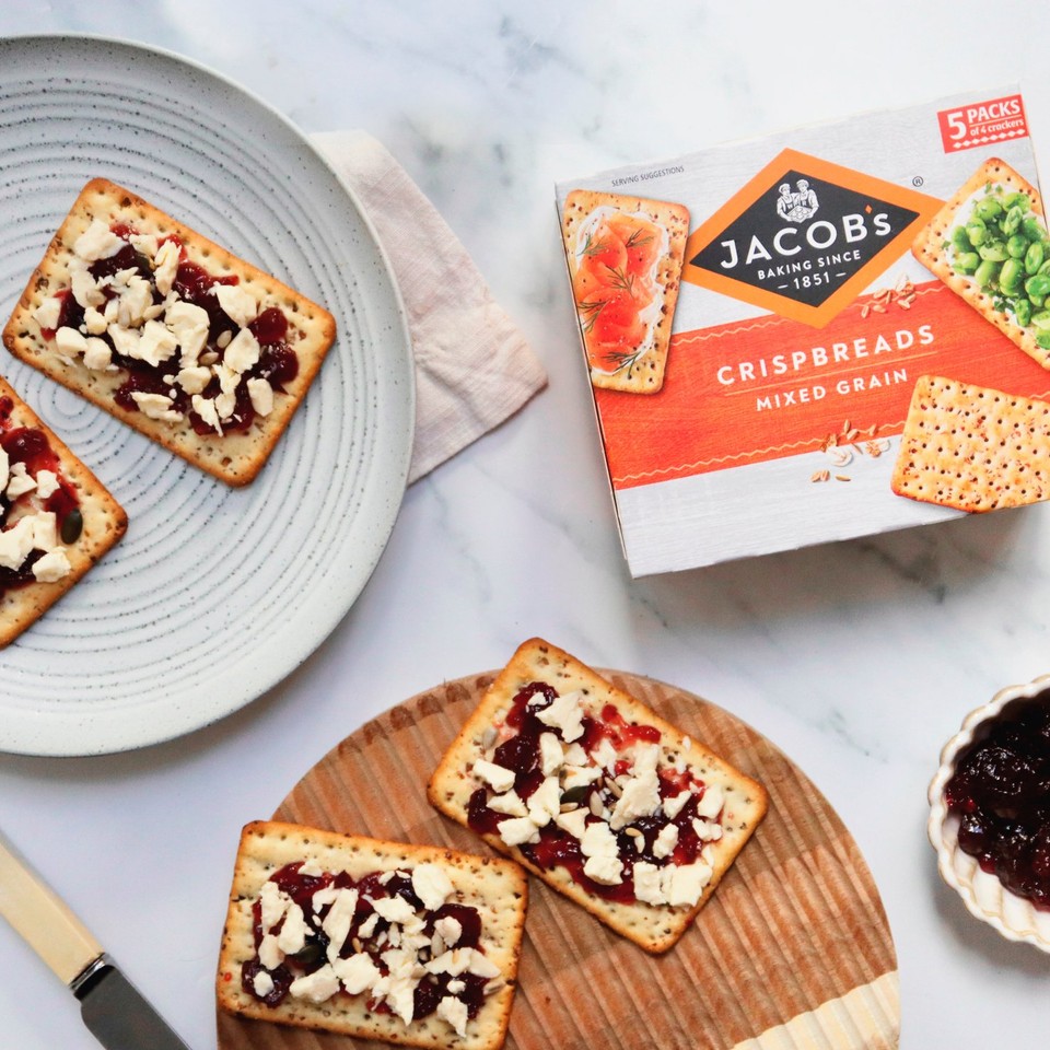 Jacob's Crispbreads Mixed Grain Crackers - Morrisons Online Groceries ...