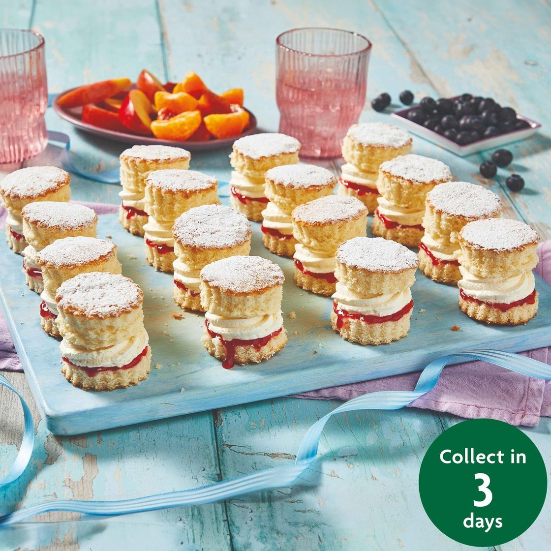 FTO Raspberry Mini Sponge Sharing Platter (16 Pieces) - Morrisons ...