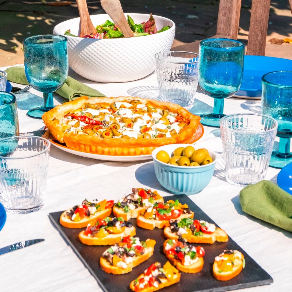 Fragata Stoneless Manzanilla Olives Filled With Manchego (150g ...