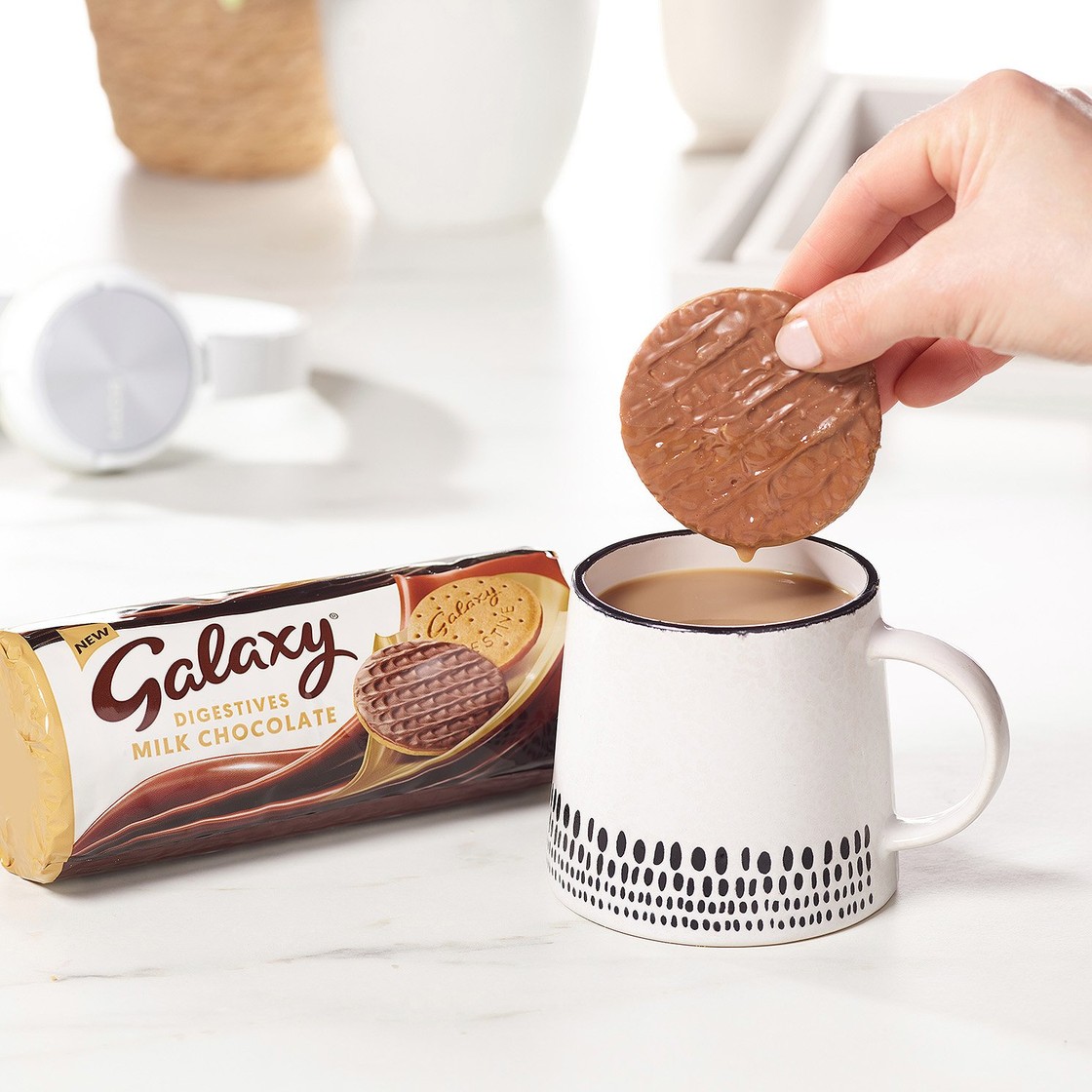 Galaxy Milk Chocolate Digestive Biscuits - Morrisons Online Groceries ...