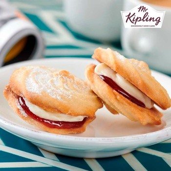 Mr Kipling Viennese Whirls Biscuits Multipack Snack 6pk - Morrisons ...