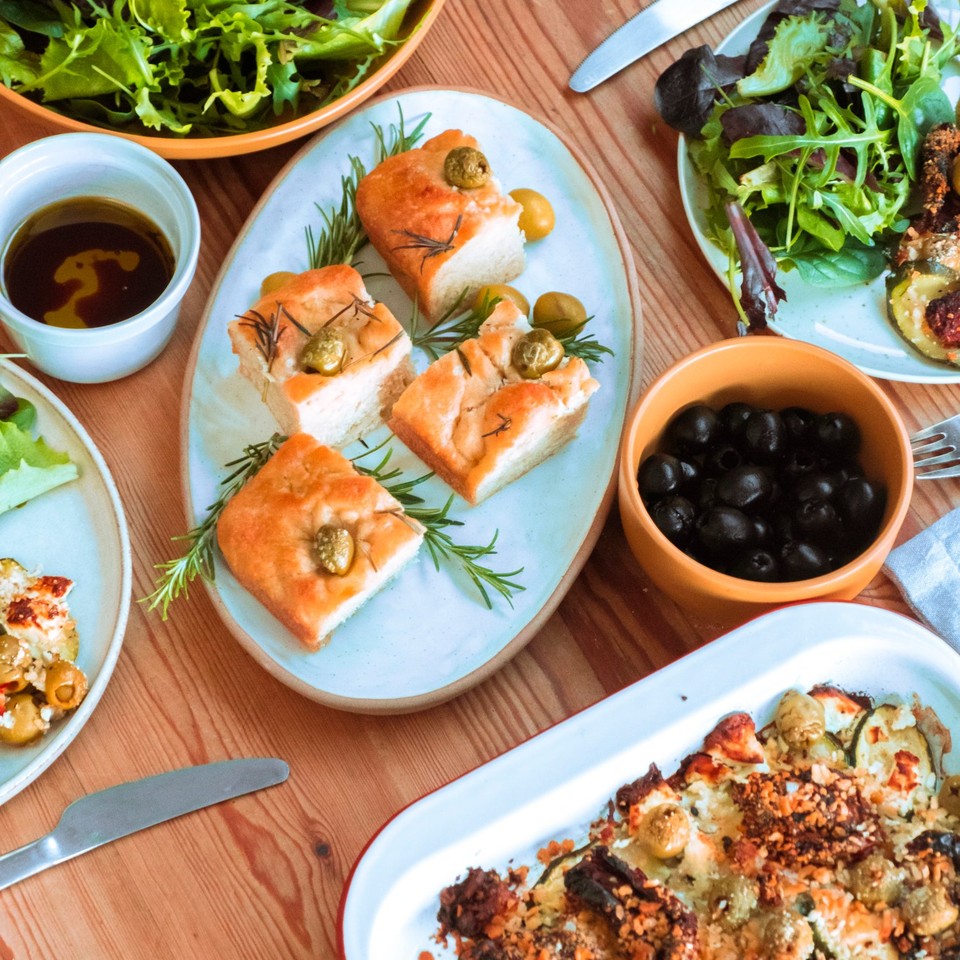 Fragata Stoneless Manzanilla Olives Filled With Manchego (150g ...