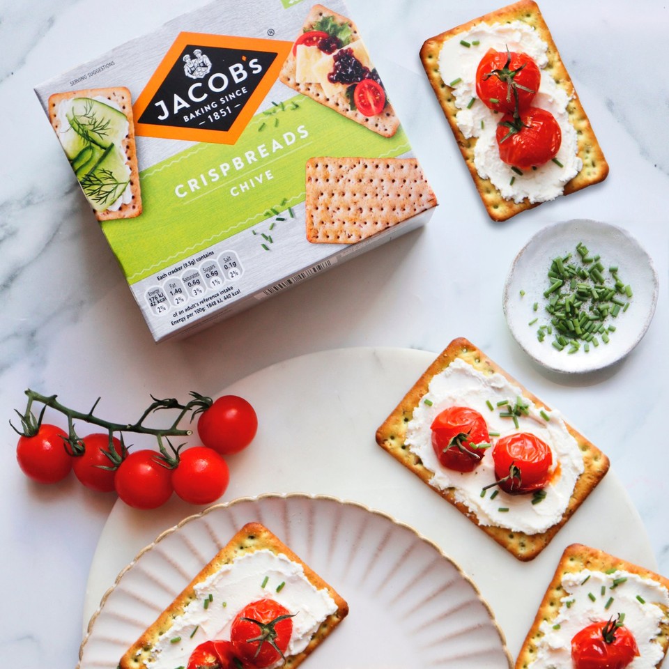 Jacob's Crispbreads Chive Crackers 5 Pack Multipack - Morrisons Online ...